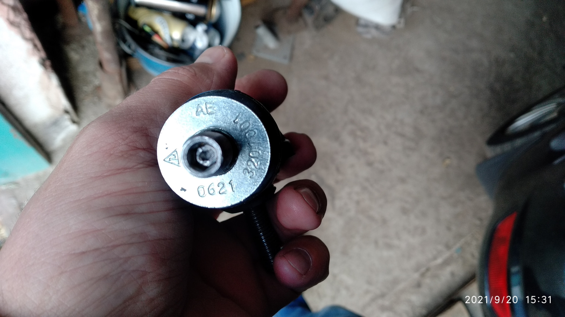 Замена стоек заднего стабилизатора — Ford Focus Hatchback II, 1,6 л ...