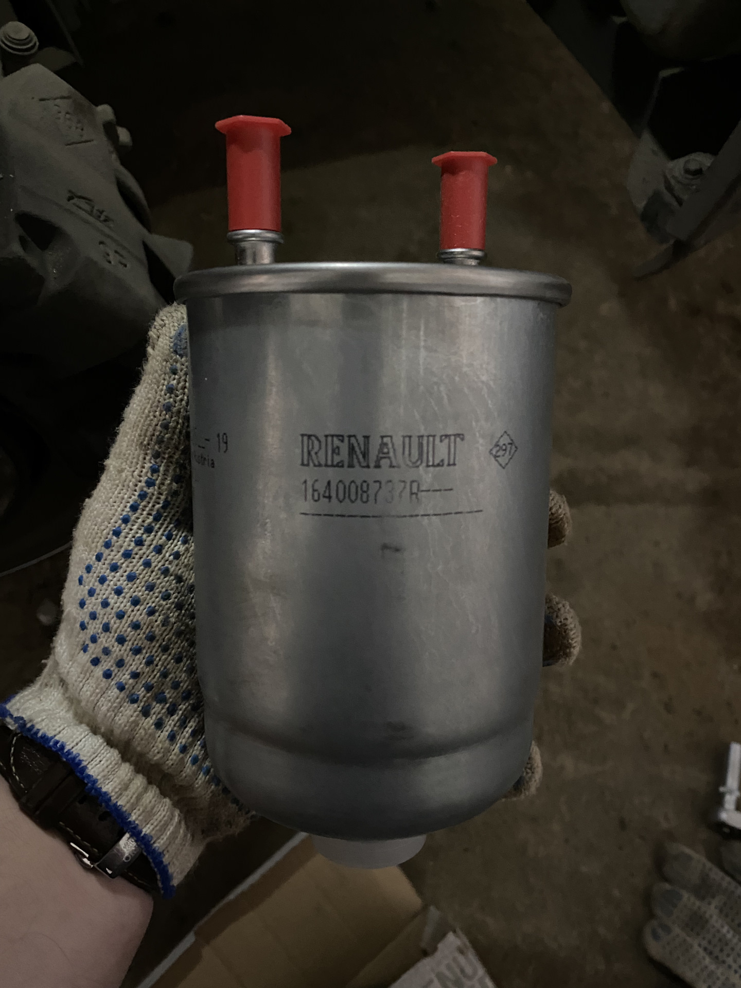 Замена топливного фильтра — Renault Grand Scenic III, 1,6 л, 2015 года ...