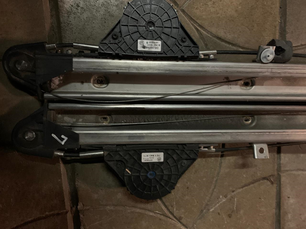 Направляющие Дверей — Volkswagen Multivan (T5), 3,2 л, 2004 года ...