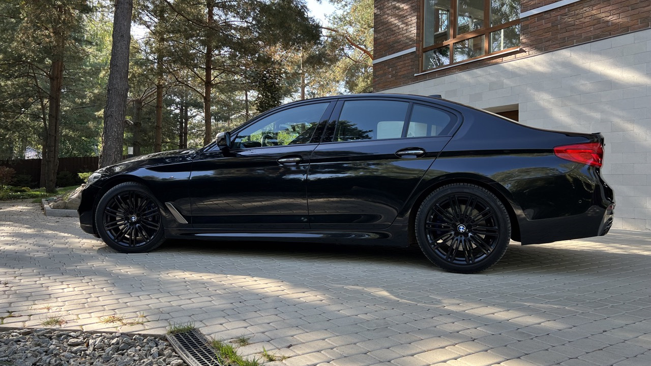 BMW 5 series (G30) 4.4 бензиновый 2017 | M550iX V8 Beast ㋡ на DRIVE2