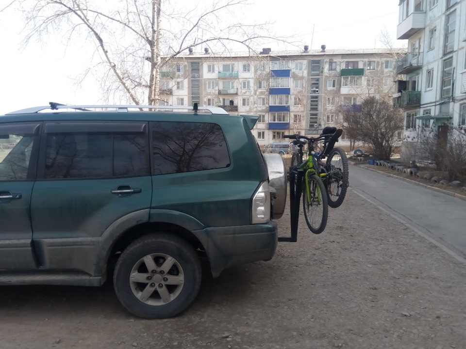 Багажник для великов. — Mitsubishi Pajero (3G), 3,5 л, 2006 года ...