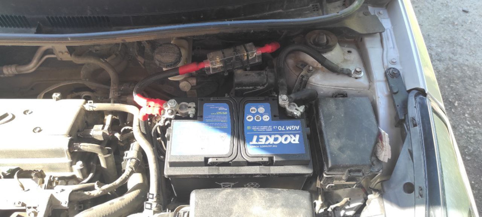 Замена АКБ — Hyundai Solaris (1G), 1,6 л, 2015 года | автозвук | DRIVE2