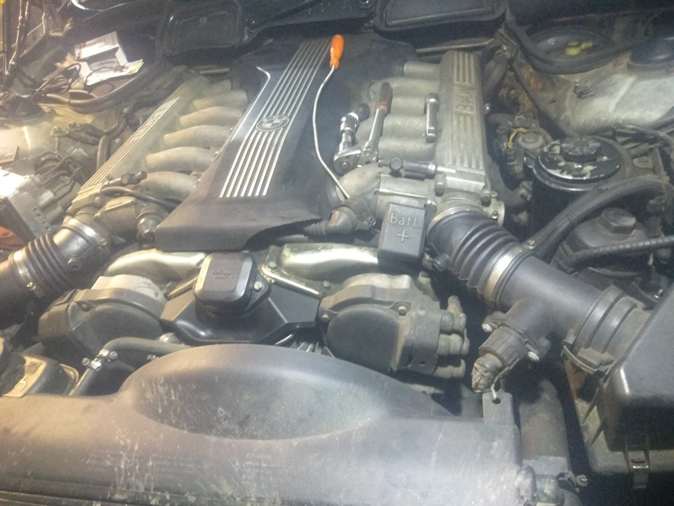 Замена маслосьемных колпачков BMW e32 M70B50 — DRIVE2