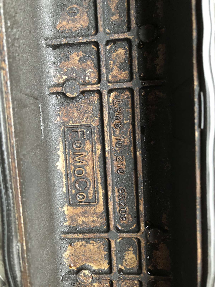 Клапанная крышка MAZDA CX-7 L3M6 10 210 S5209. Б/у | 2 500 ₽ в городе ...