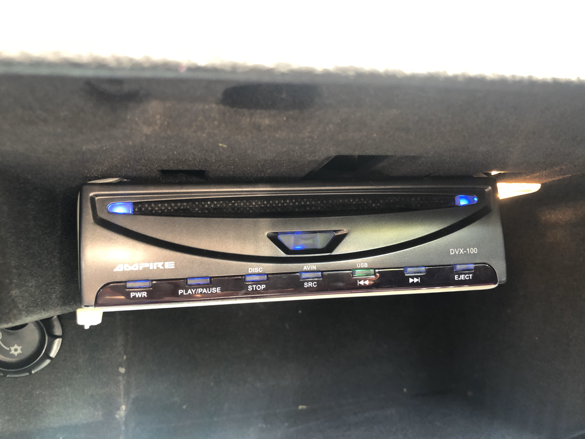 Ampire DVX-100 Запуск музыки с USB-Flash на Audi Q7. — Audi Q7 (1G), 3 ...