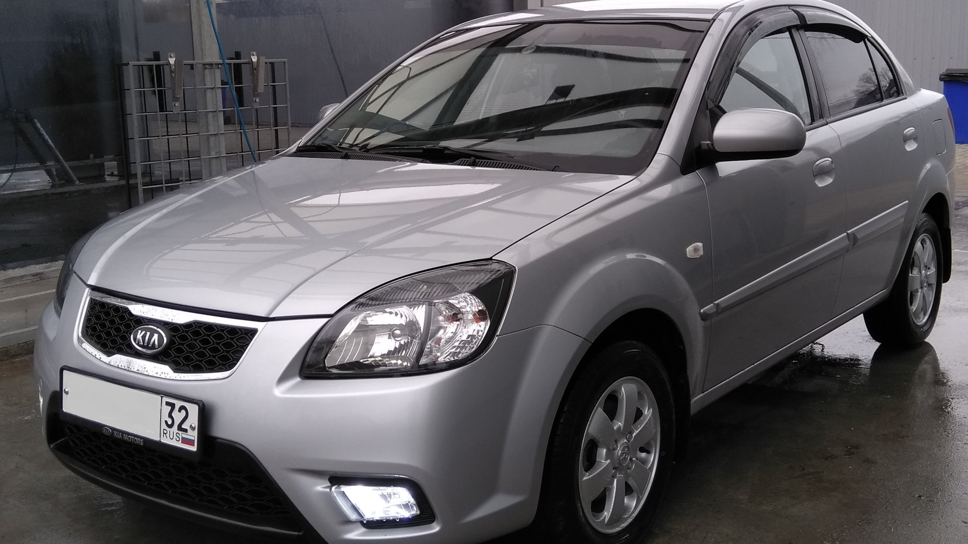 KIA Rio (2G) 1.4 бензиновый 2010 | на DRIVE2