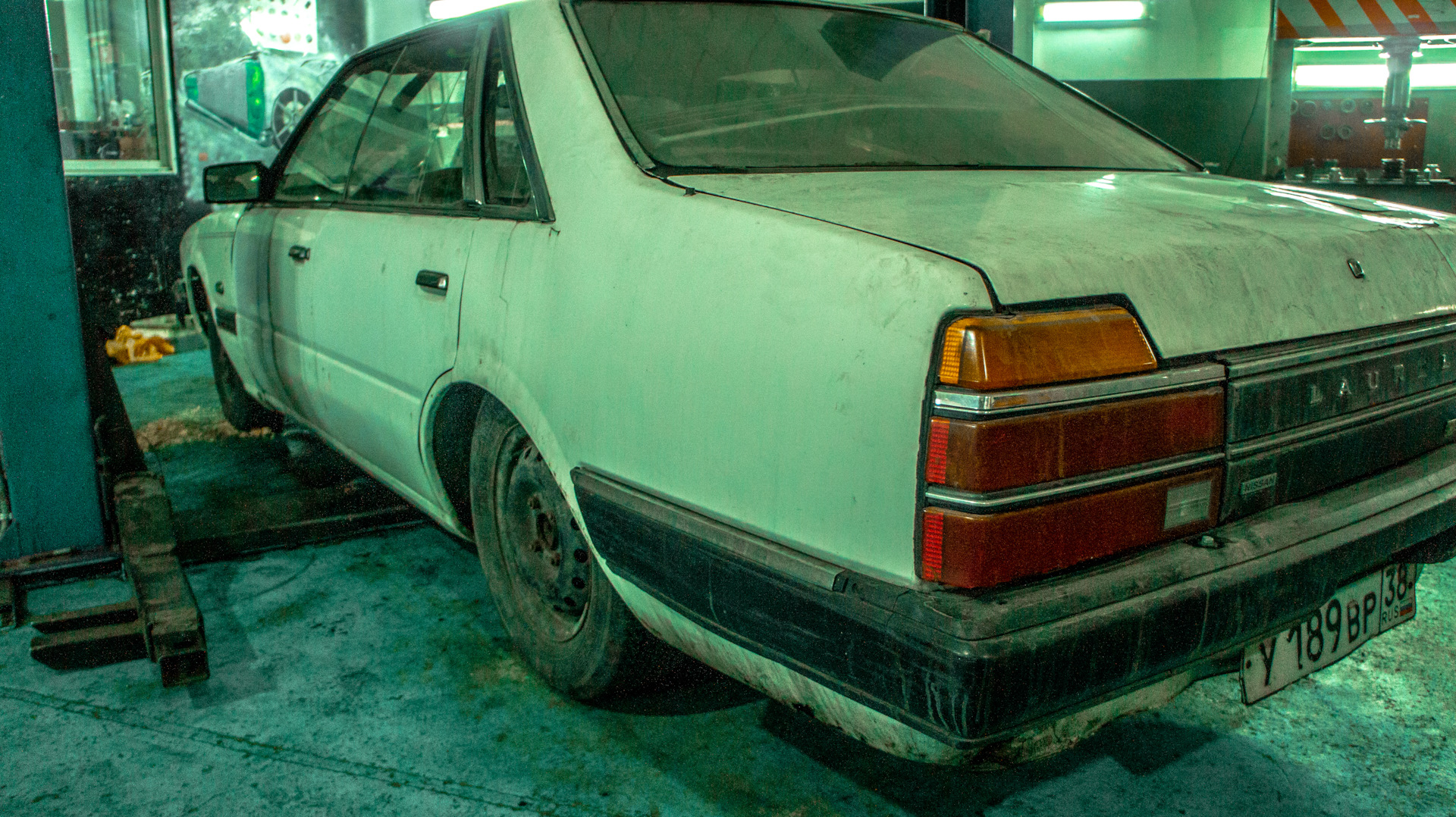 Пара фото — Nissan Laurel (C31), 1,8 л, 1983 года | фотография | DRIVE2