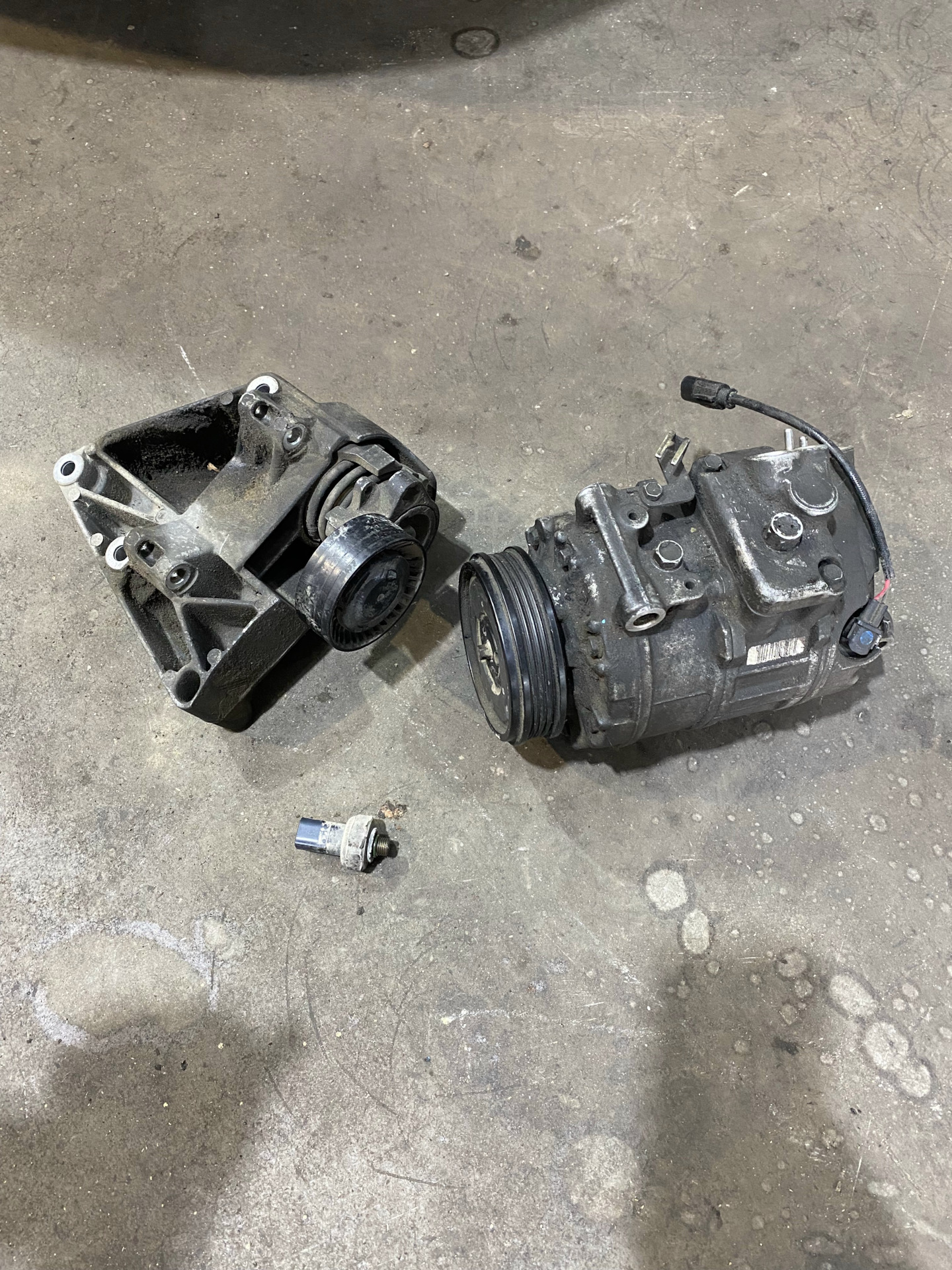 #18 Система кондиционирования — BMW 5 series (E60), 3 л, 2004 года ...