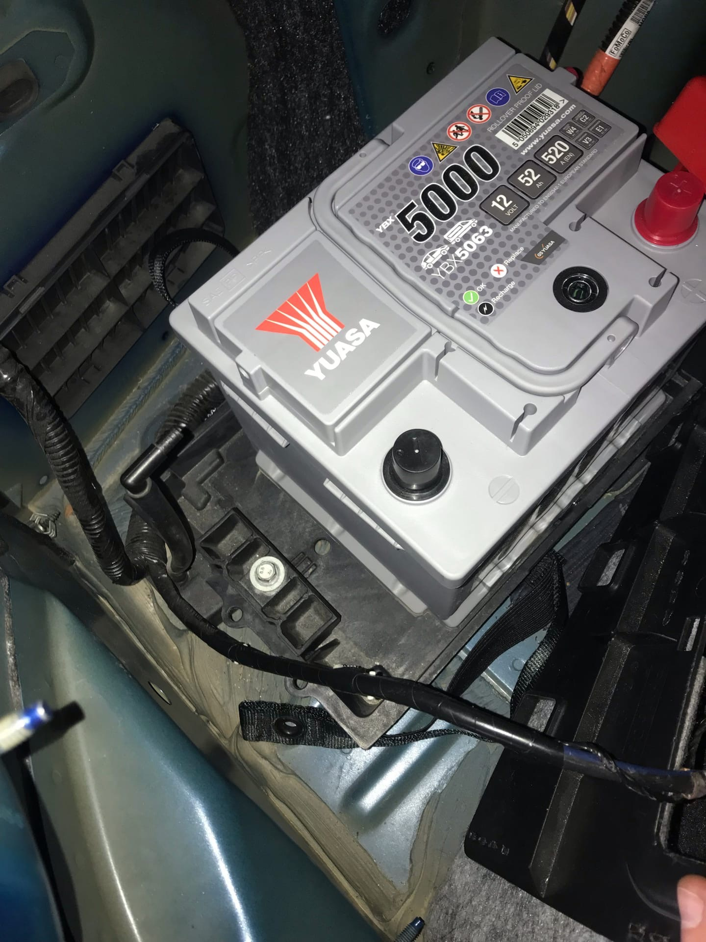 Аккумулятор 12 вольт — нужна помощь! — Ford Fusion Energi, 2 л, 2016 ...