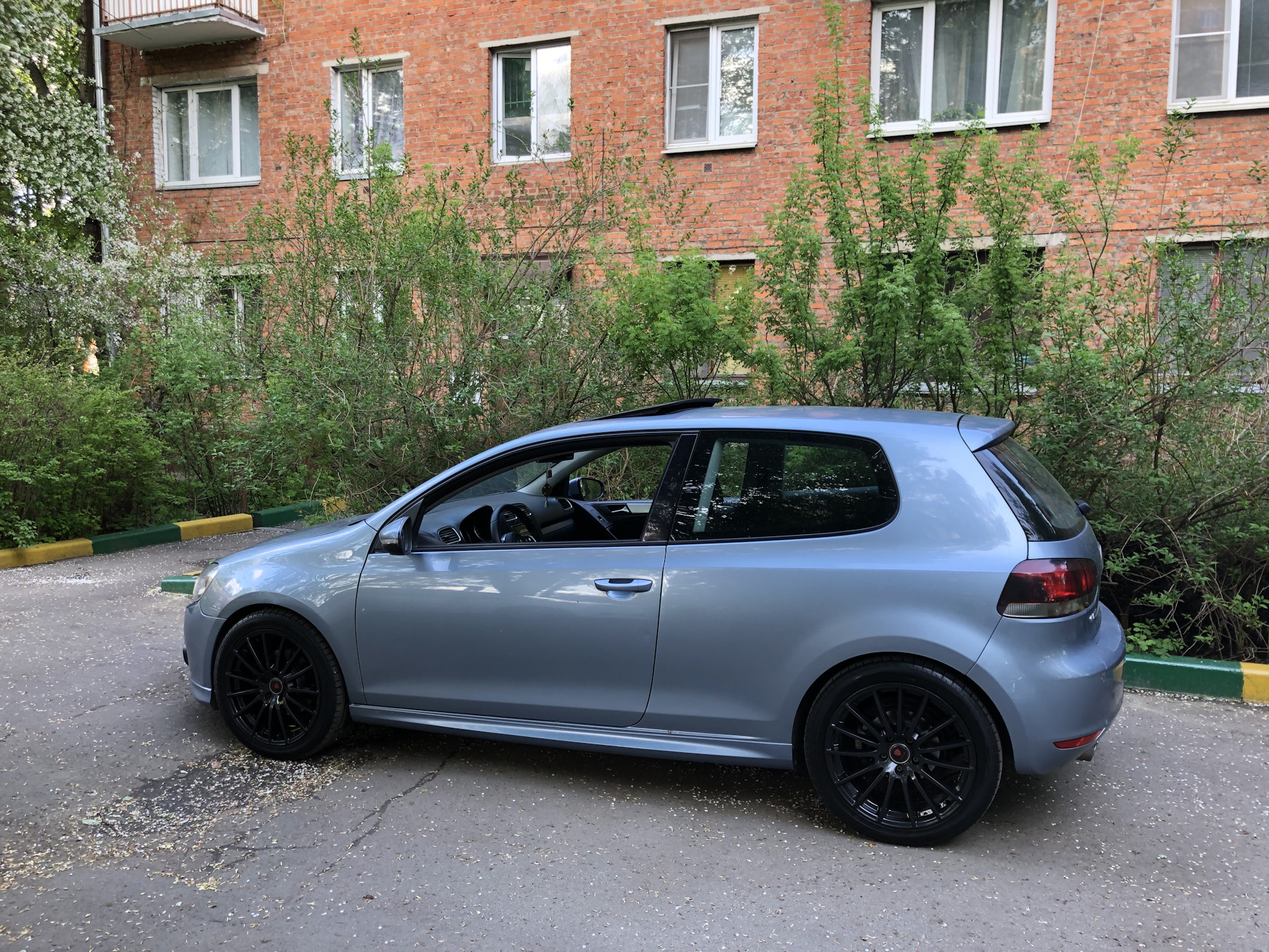Пороги r line и накладка на бампер black edition — Volkswagen Golf Mk6 ...