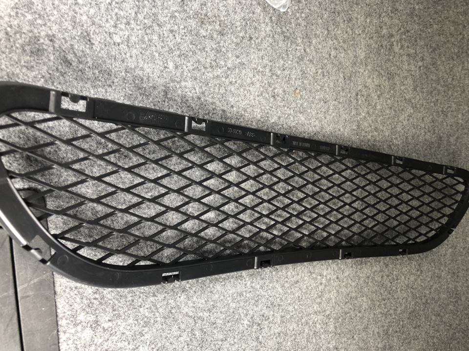 Замена решётки бампера и накладок — BMW 3 series (E90), 3 л, 2009 года ...