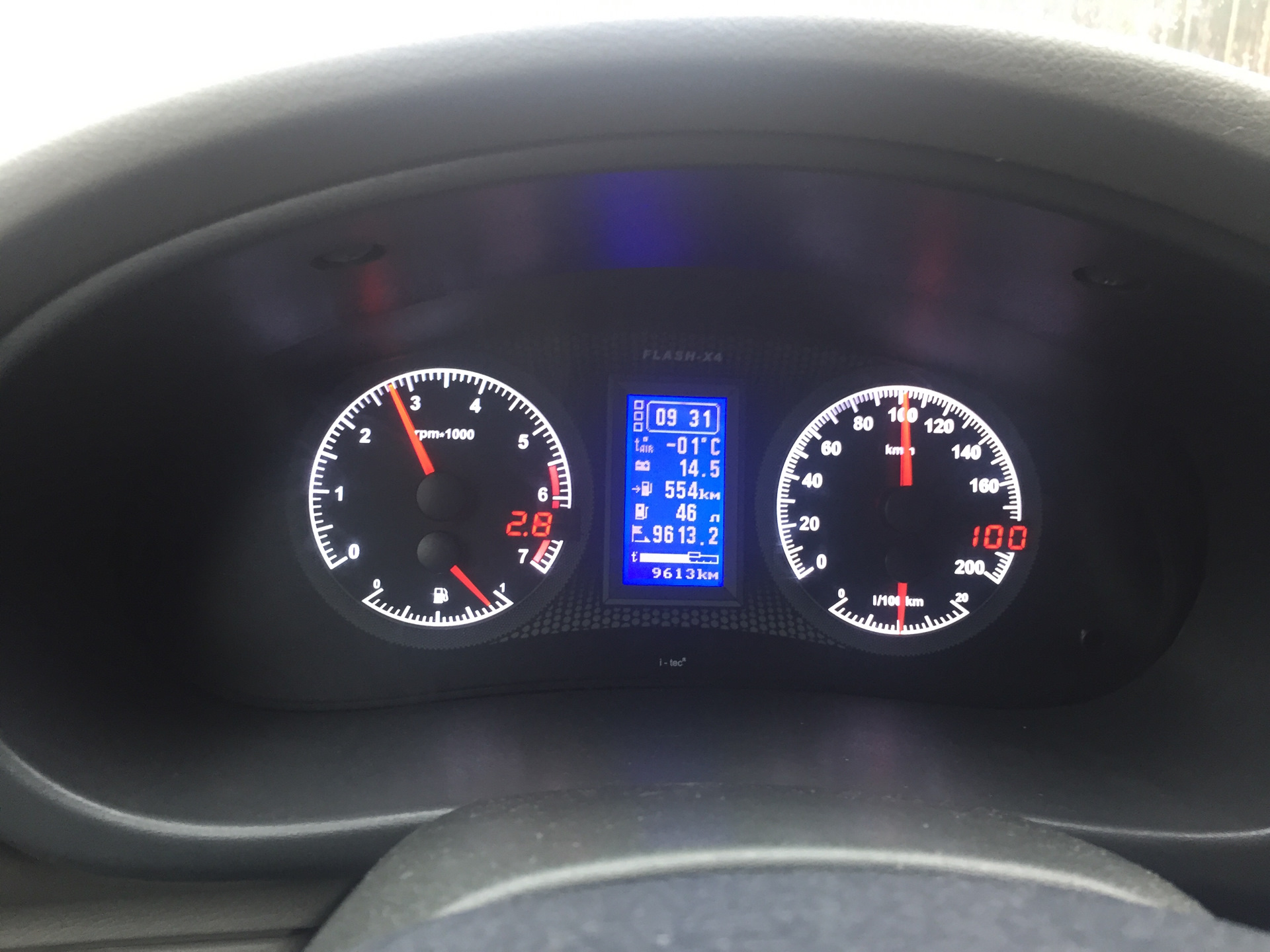 Приборная панель — Lada Калина хэтчбек, 1,6 л, 2009 года | тюнинг | DRIVE2