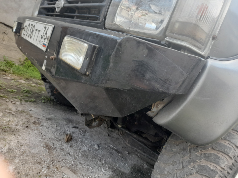 силовой бампер — Nissan Terrano I, 2,7 л, 1992 года | тюнинг | DRIVE2