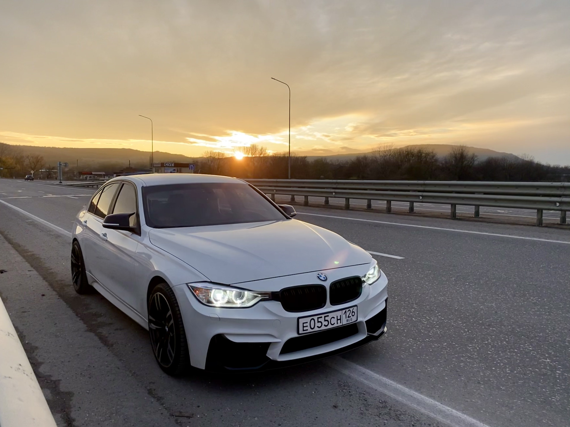 Ах кстати, да . заклеил снова в 50% по кругу — BMW 3 series (F30), 2 л, 2012 года | стайлинг ...