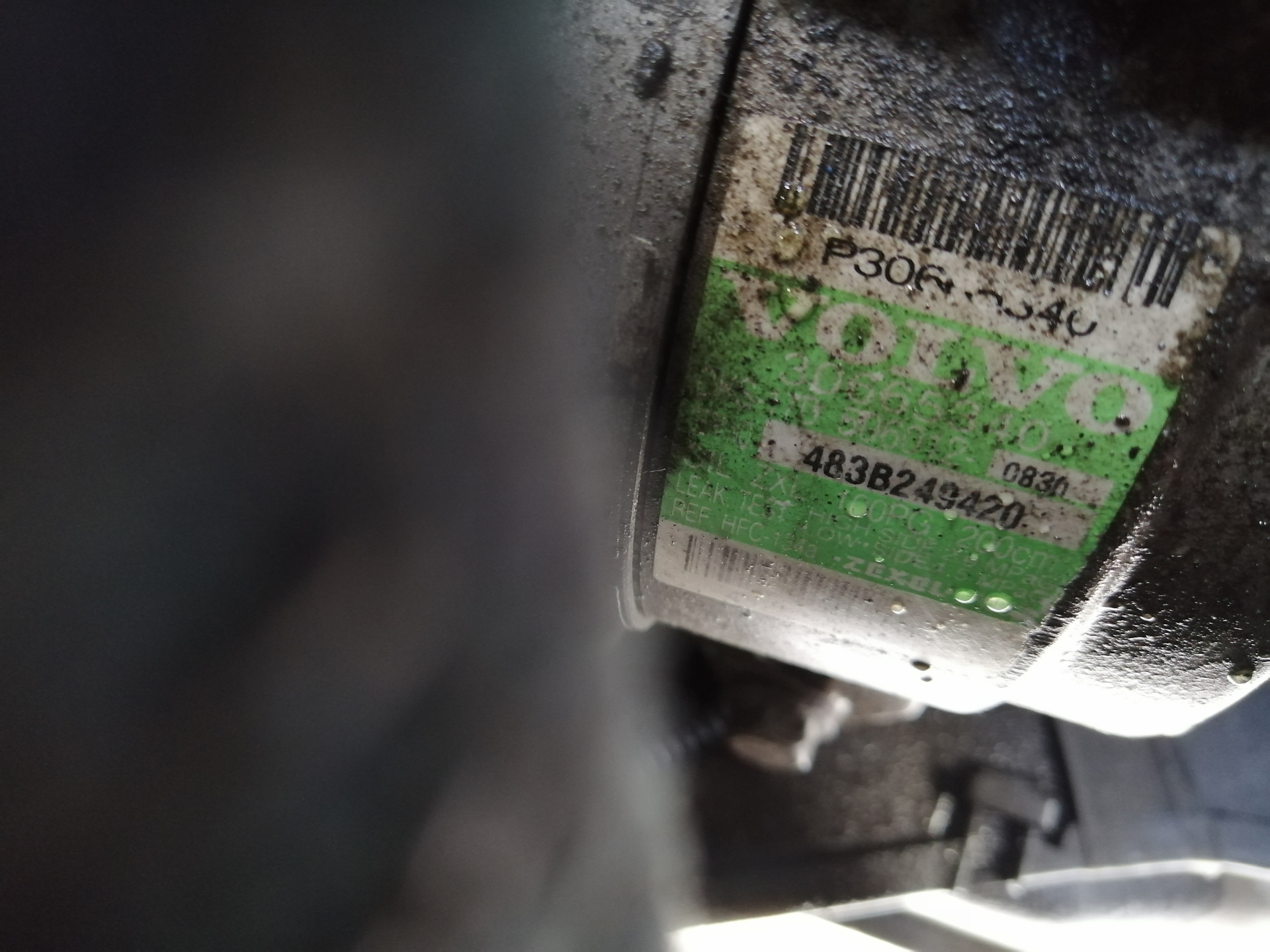 Замена генератора, ремня, роликов — Volvo XC90 (1G), 2,5 л, 2004 года ...