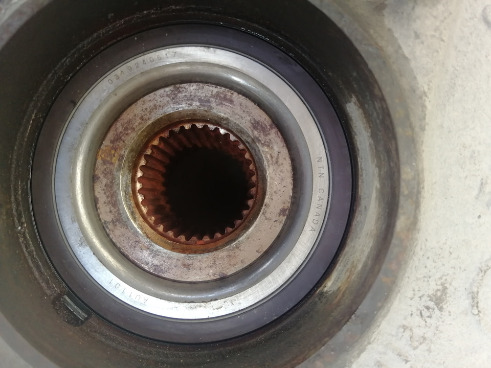 Замена заднего правого подшипника — Mercedes-Benz GL-Class (X164), 5,5 ...