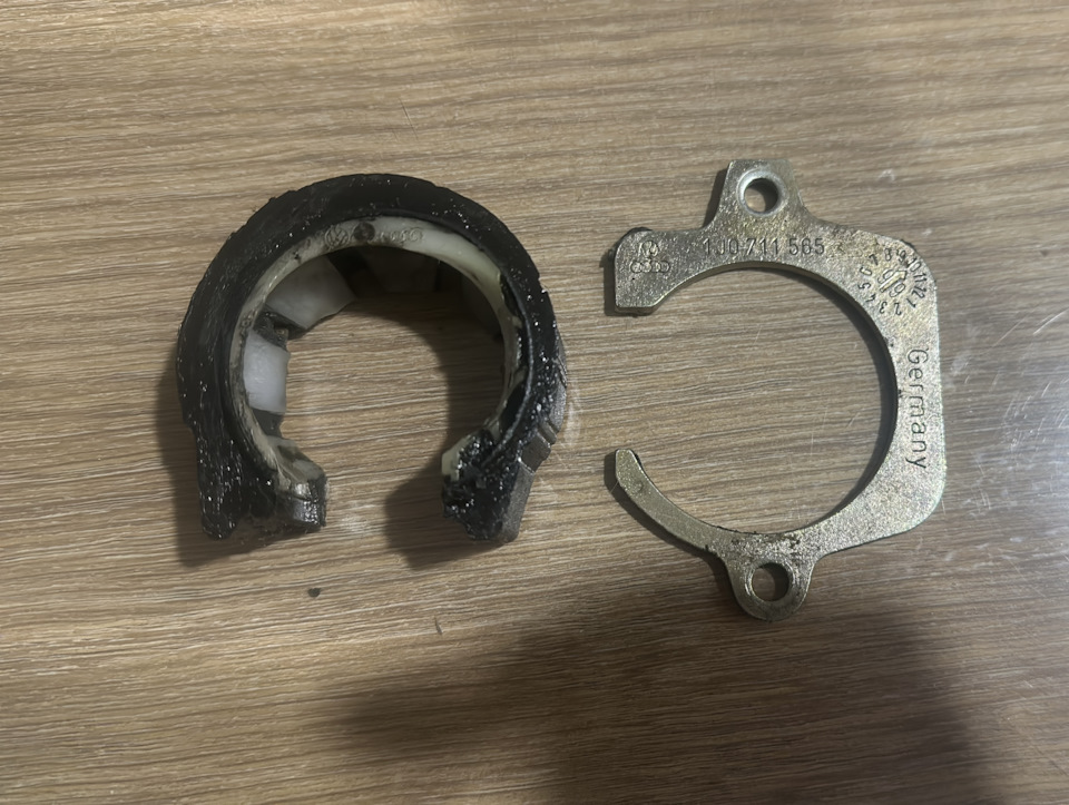 1J0711699 Вкладыш По VAG VAG | Запчасти на DRIVE2