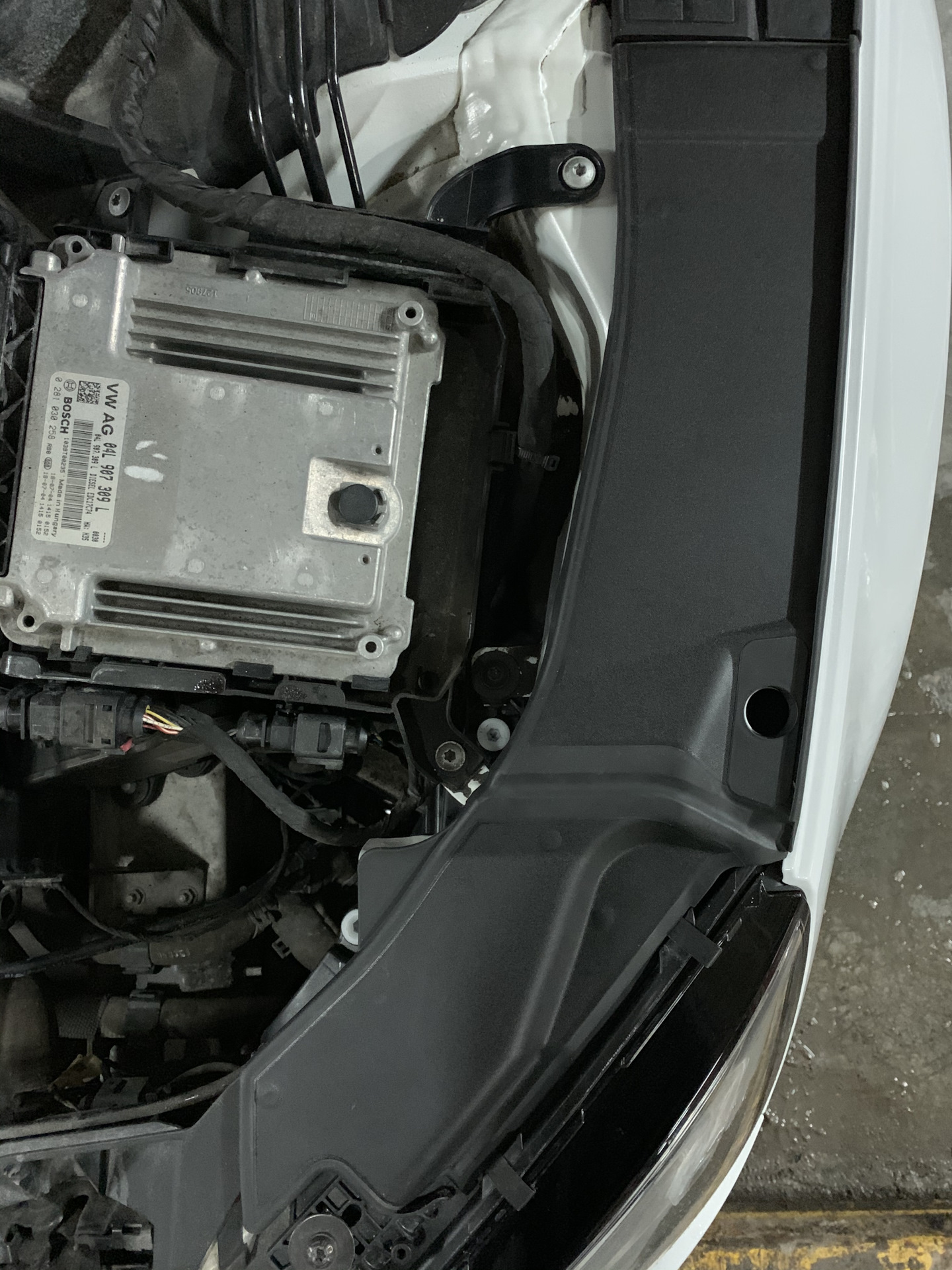 Недостающие детали — Audi A4 (B9), 2 л, 2018 года | аксессуары | DRIVE2