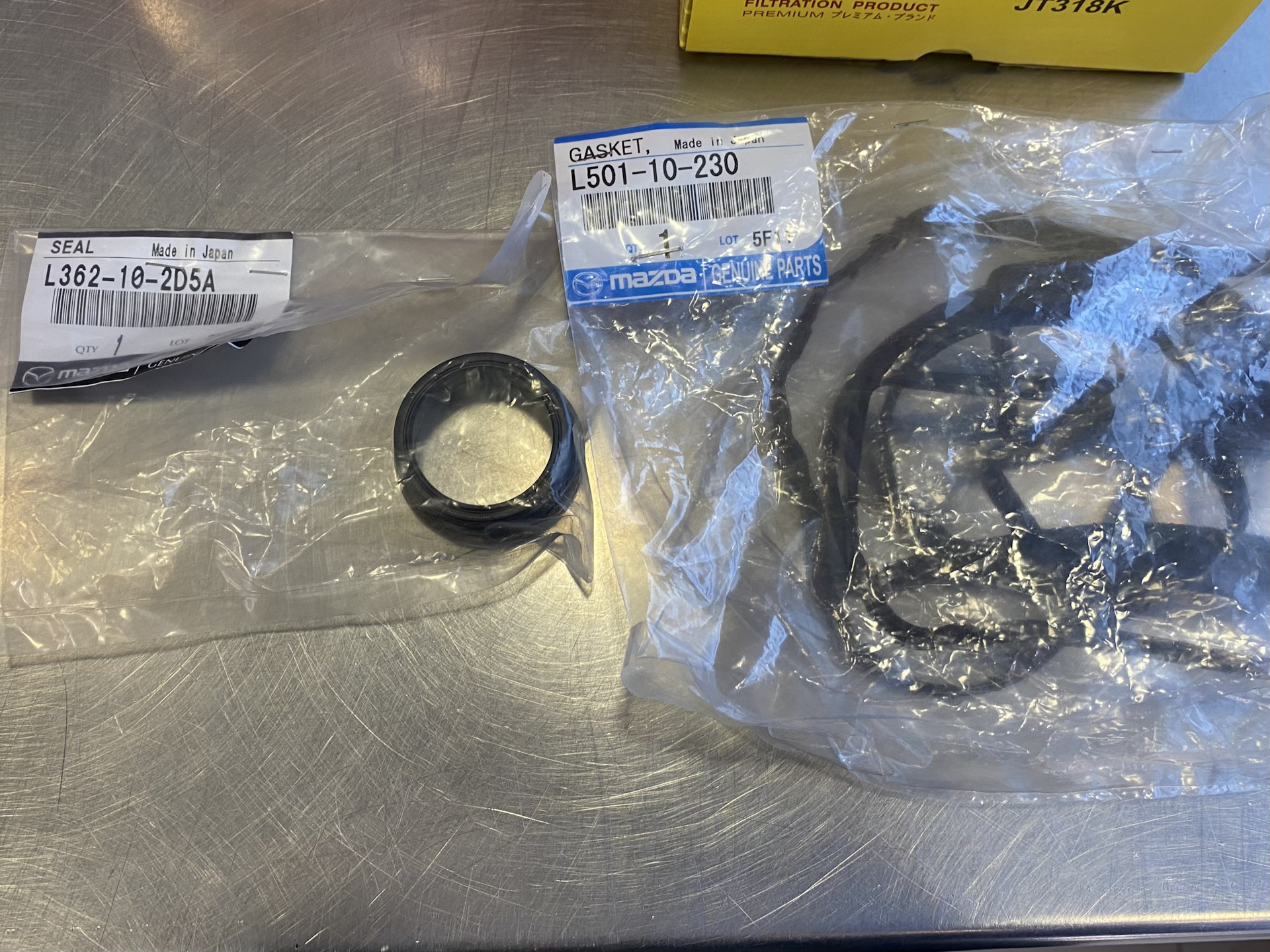 Замена прокладки КК и сальника датчика — Mazda 6 (2G) GH, 2 л, 2010 ...