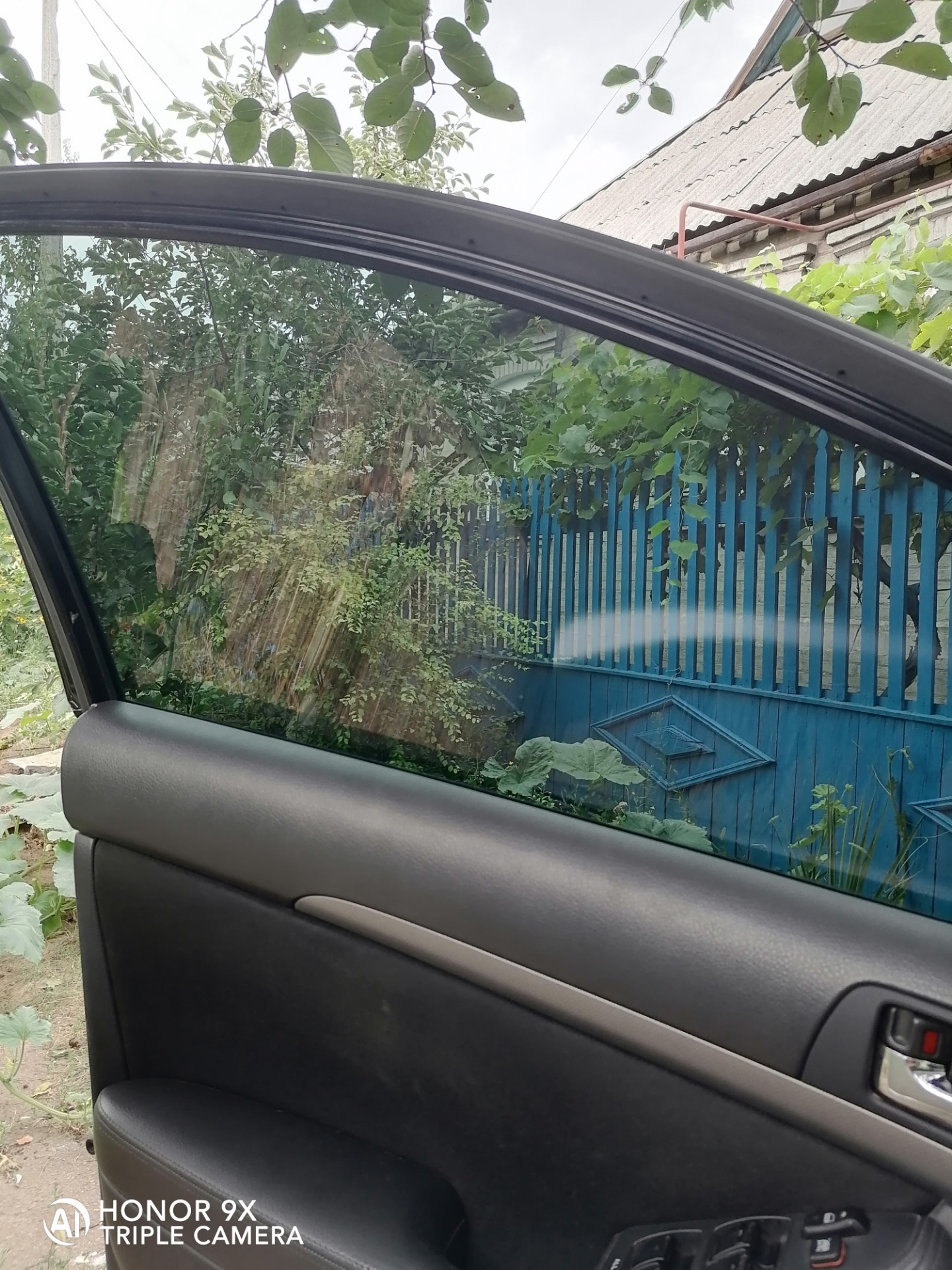 Аквариум — Toyota Avensis II, 1,8 л, 2007 года | стайлинг | DRIVE2