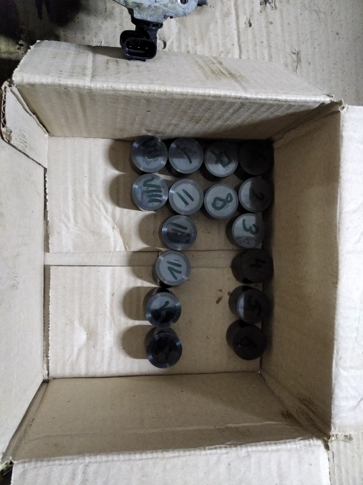 Замена правого ШРУС — КАМАЗ 11113 Ока, 0,9 л, 2005 года | своими руками ...