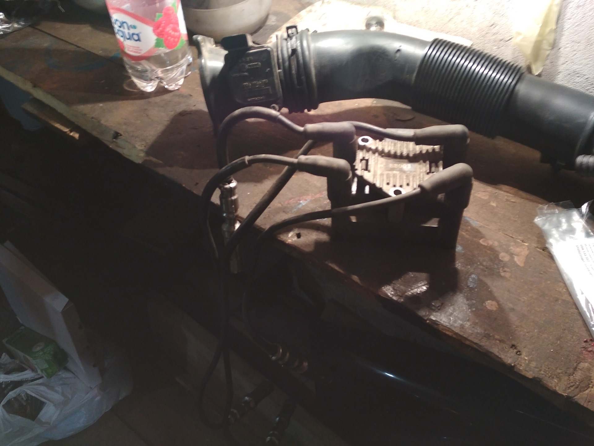 81. Замена ВВ проводов. Чистка ДЗ — Volkswagen Passat B5, 2 л, 2001 ...