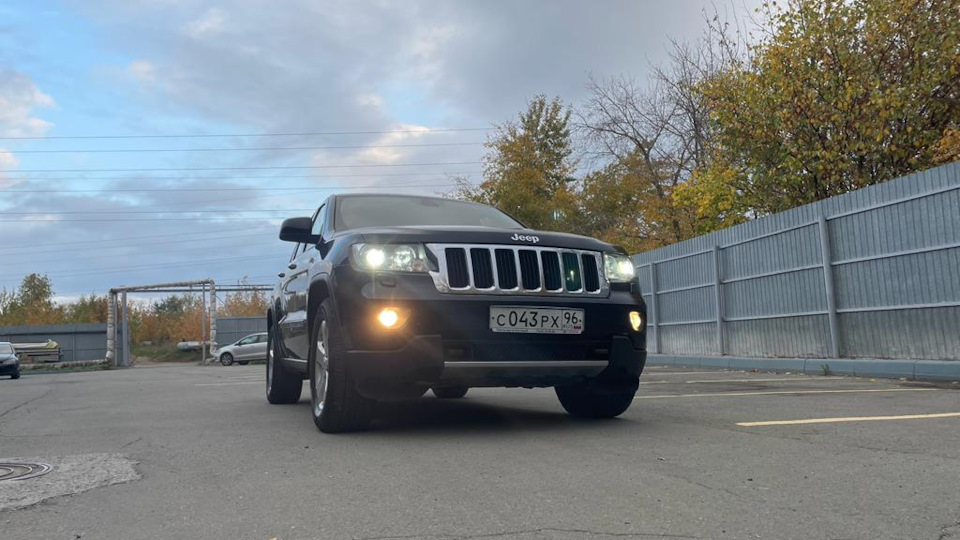 Почему он? — Jeep Grand Cherokee (WK2), 3,6 л, 2011 года | покупка машины | DRIVE2