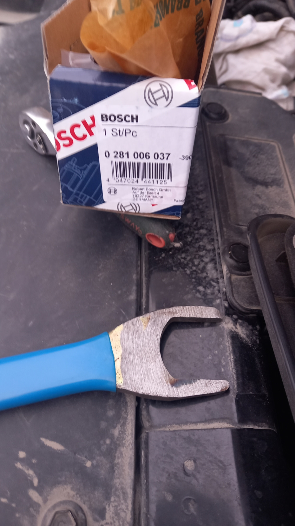 0281006037 Редукционный клапан BOSCH | Запчасти на DRIVE2