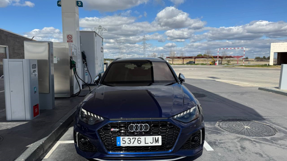 Audi RS4 (B9) 2.9 бензиновый 2021 | Blueberry на DRIVE2