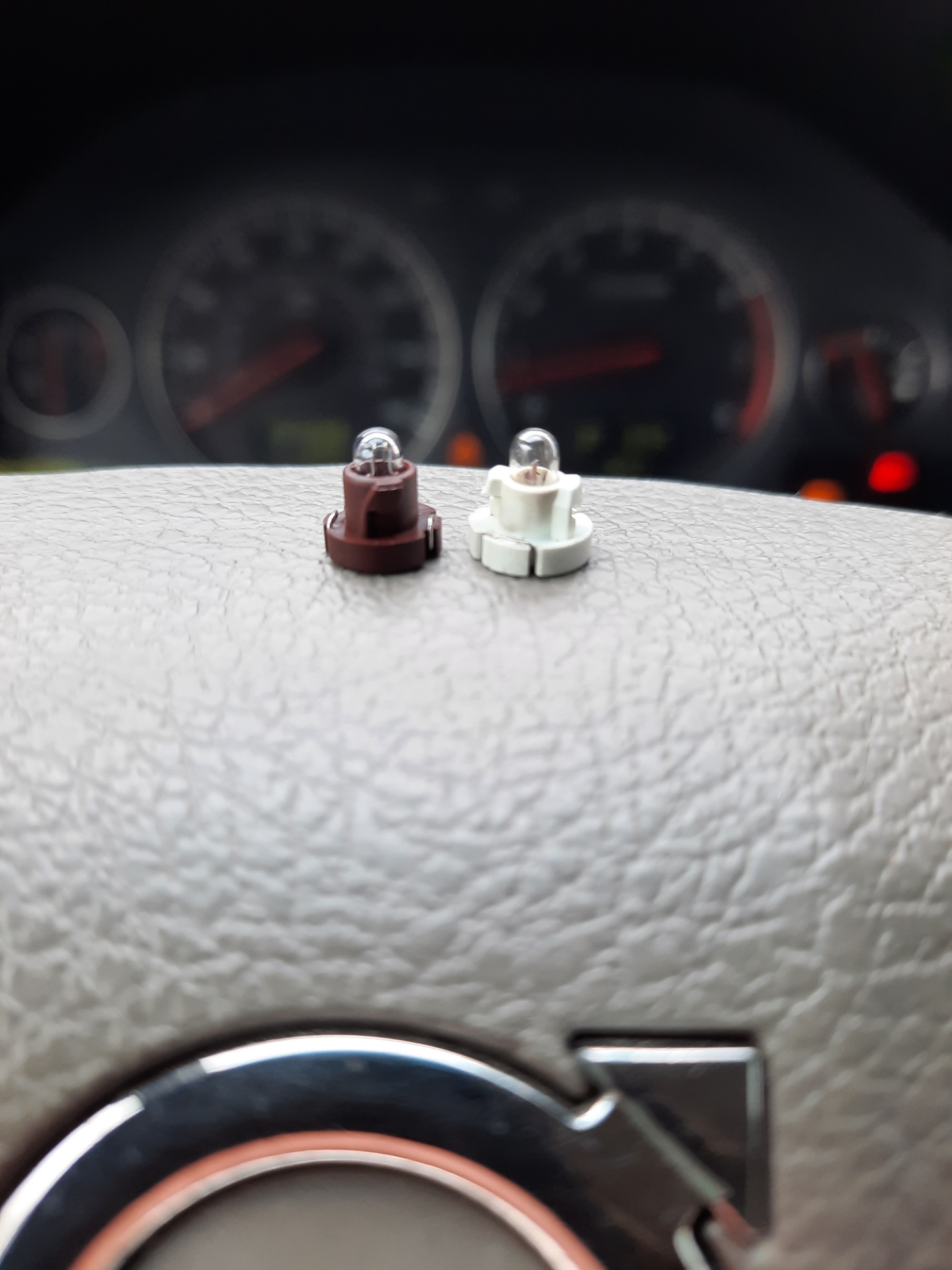 Подсветка магнитолы. — Volvo XC90 (1G), 2,5 л, 2004 года | расходники ...
