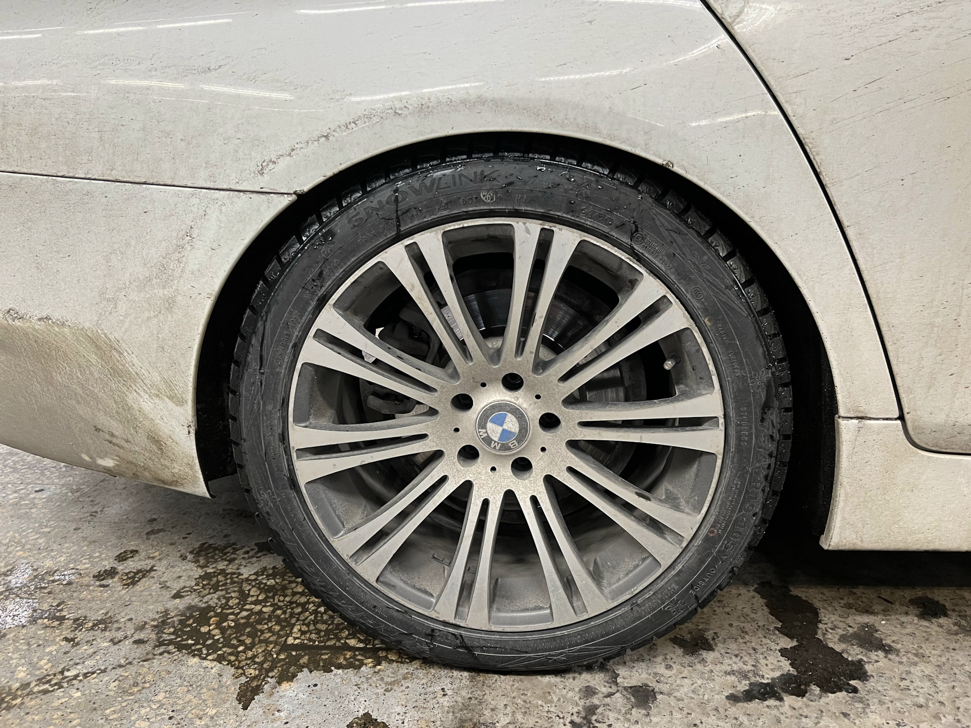 Замена пружины / амортизаторы — задние — BMW 5 series (F10), 3 л, 2013 ...