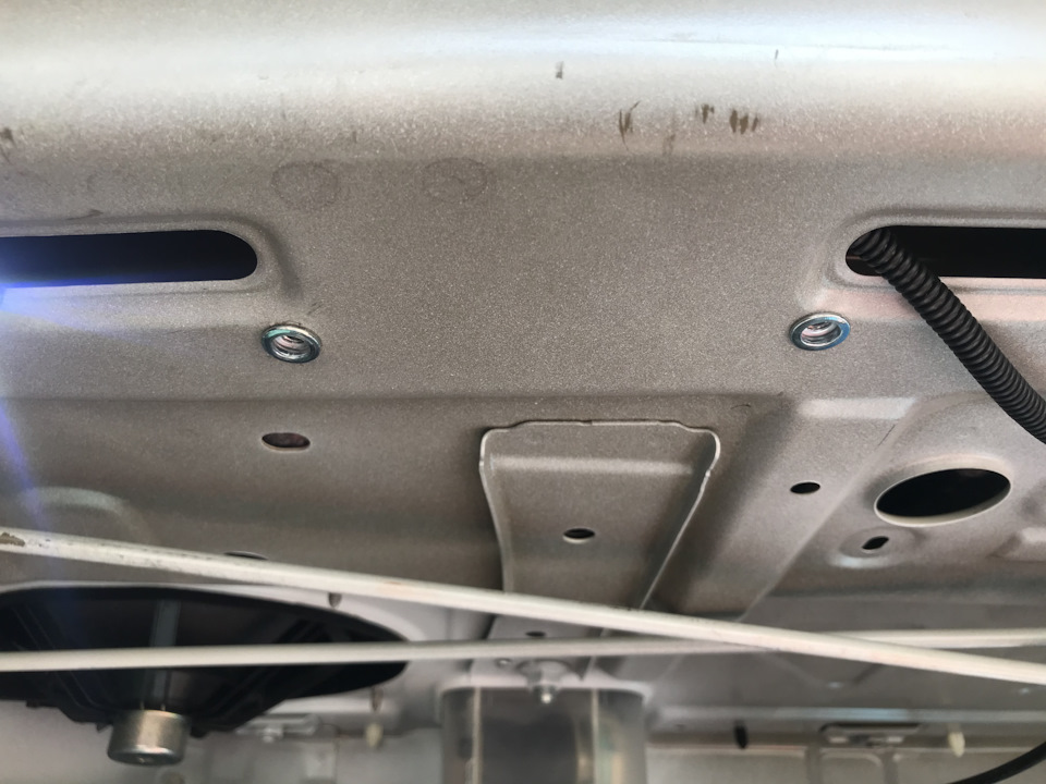 КРЮЧОК В БАГАЖНИК от VAG — Toyota Camry (XV50), 2,5 л, 2012 года ...