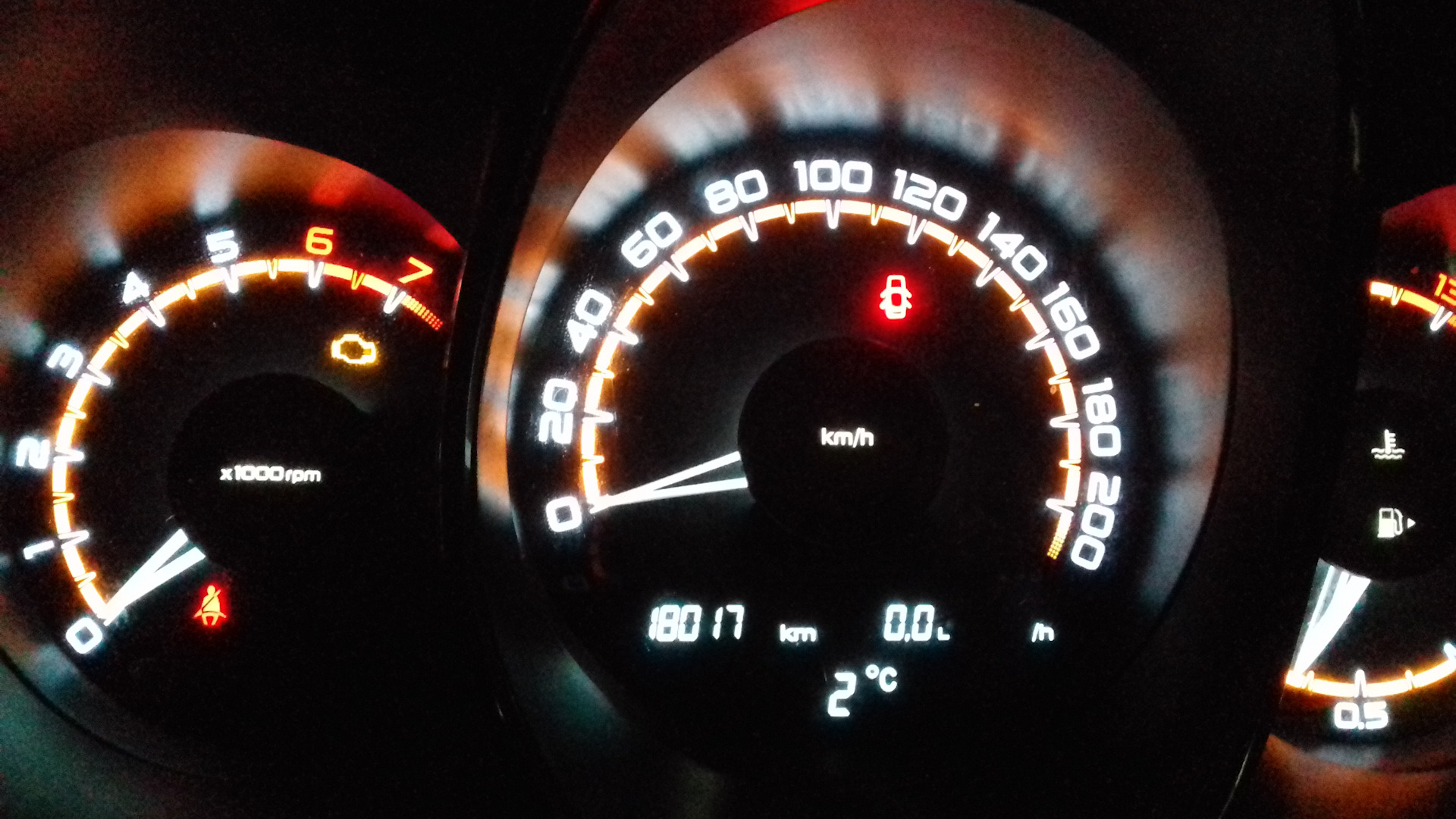 Замена ПТФ, щеток и дудка в весту. — Lada Vesta, 1,6 л., 2019 года ...