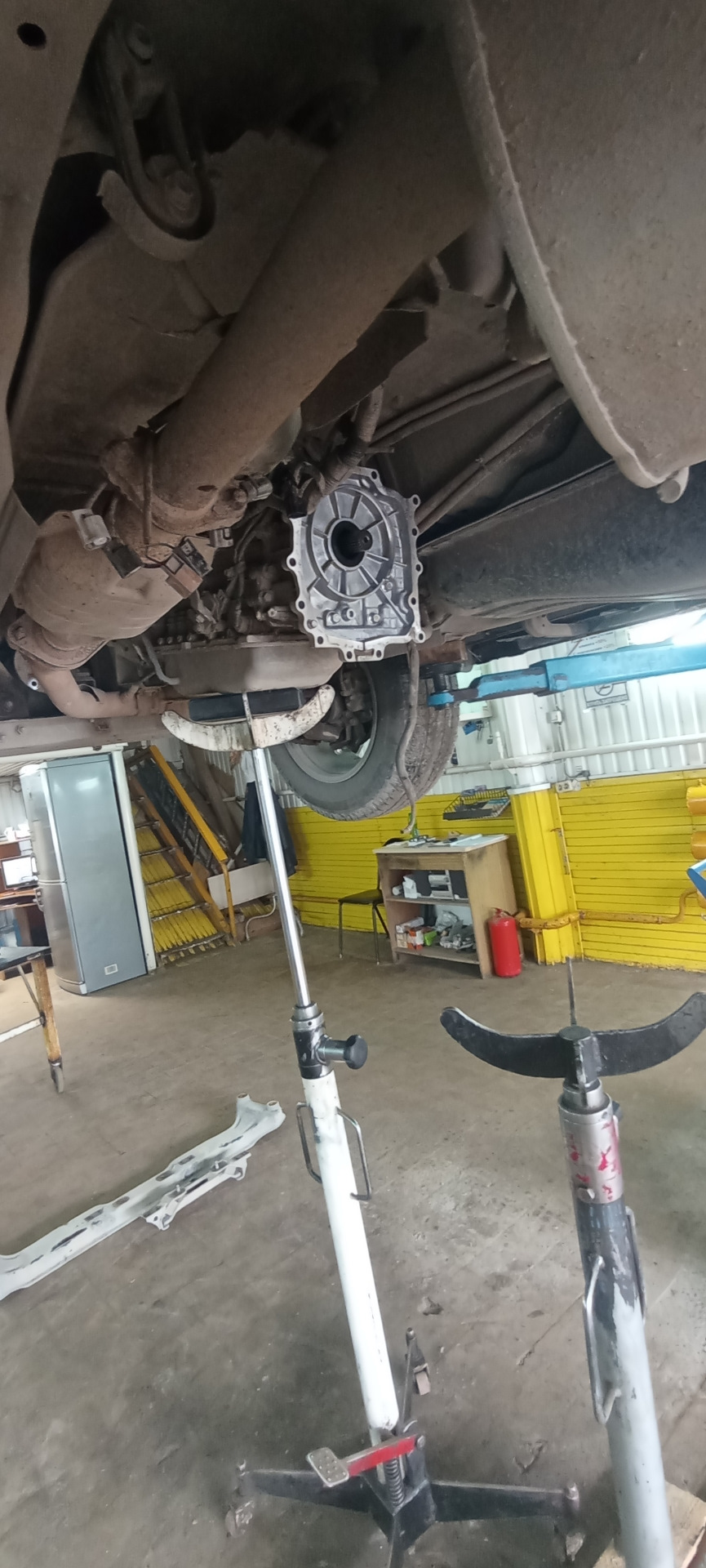 Замена подшипников в раздатке. — Mitsubishi Pajero (4G), 3 л, 2011 года ...