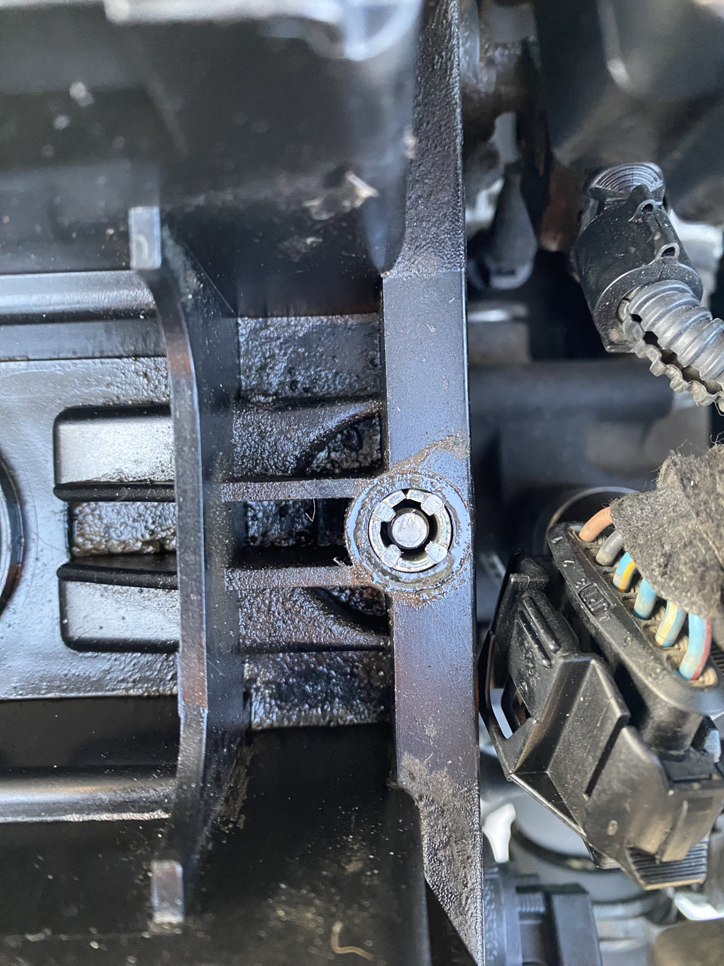 Течь клапанной крышки — DRIVE2