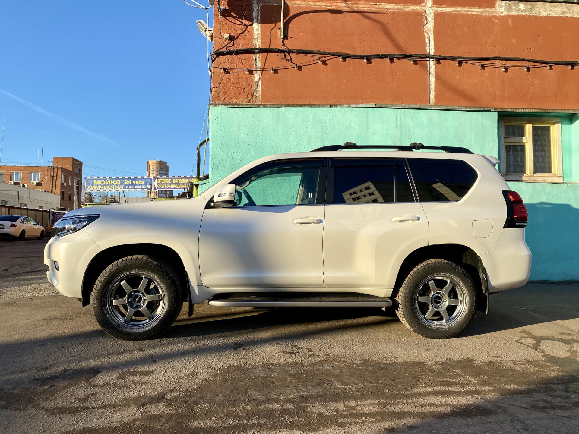 Rays Volk Racing TE37 & Hankook Dynapro AT2 RF11 — Toyota Land Cruiser ...