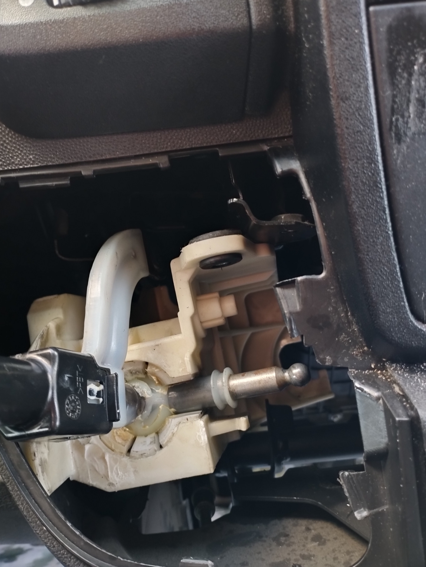 Замена тросиков кпп — Peugeot Boxer (2G), 2,2 л, 2016 года | поломка ...