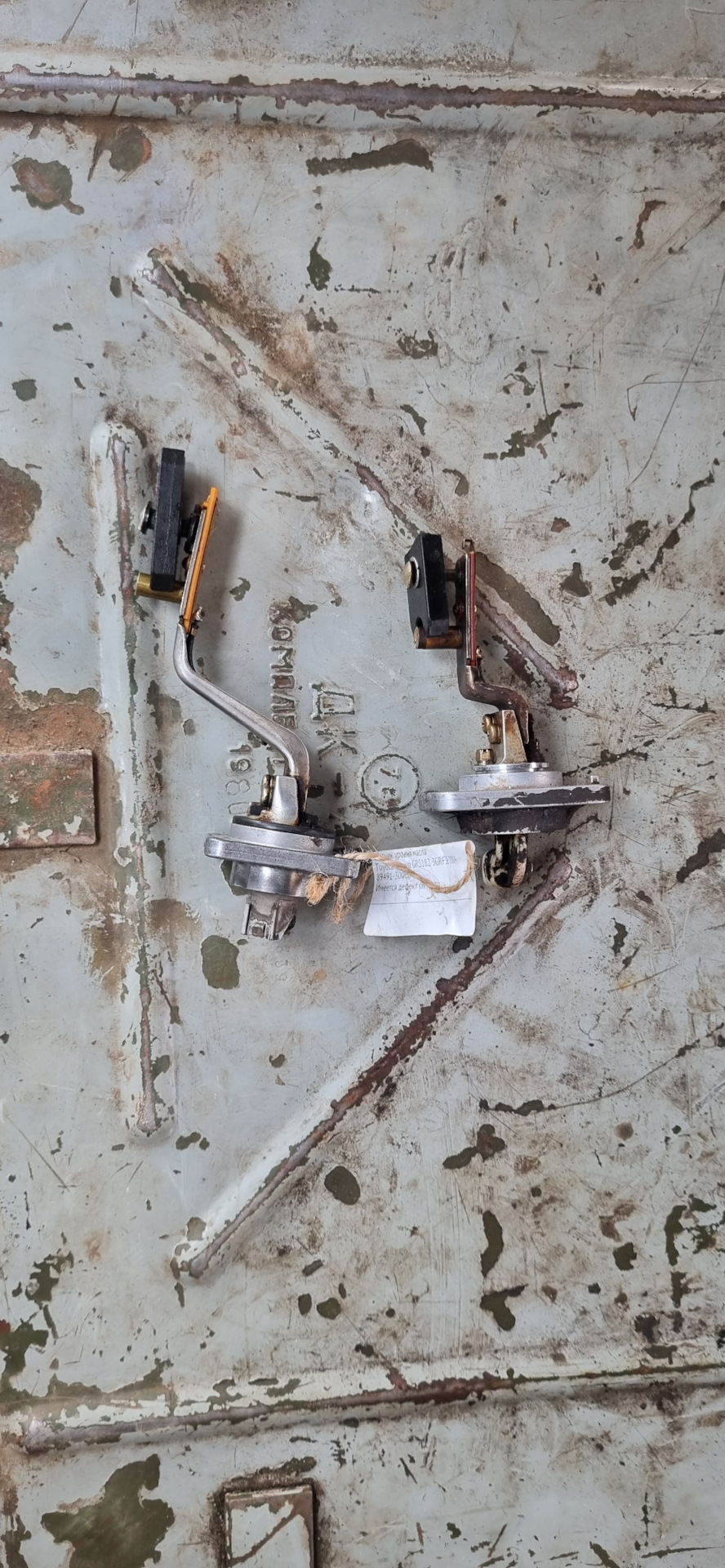 Датчик уровня масла 6G72 — Mitsubishi Pajero (2G), 3 л, 1998 года ...