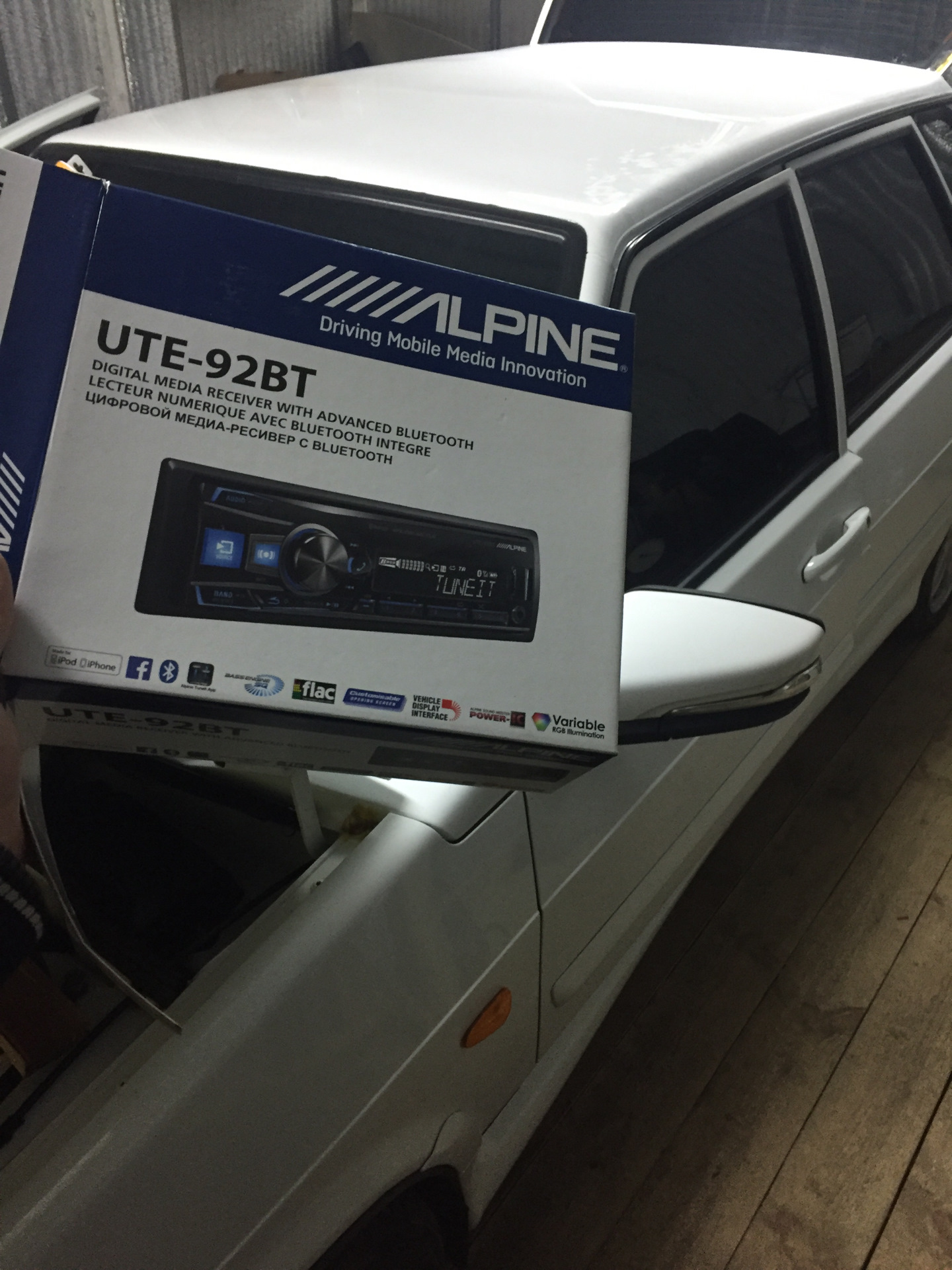 Купил ALPINE UTE-92BT — Lada 2114, 1,6 л, 2012 года | автозвук | DRIVE2