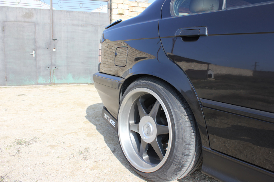 Honda Civic Hatchback (7G) 1.5 бензиновый 2002 | *black bee* на DRIVE2