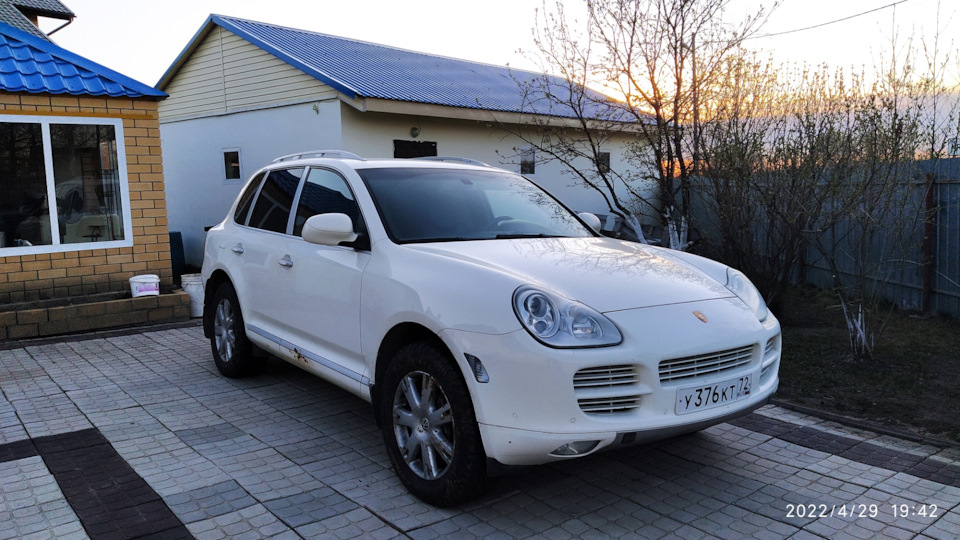 Поездка по маршруту Тюмень — Екатеринбург — Тюмень — Porsche Cayenne ...