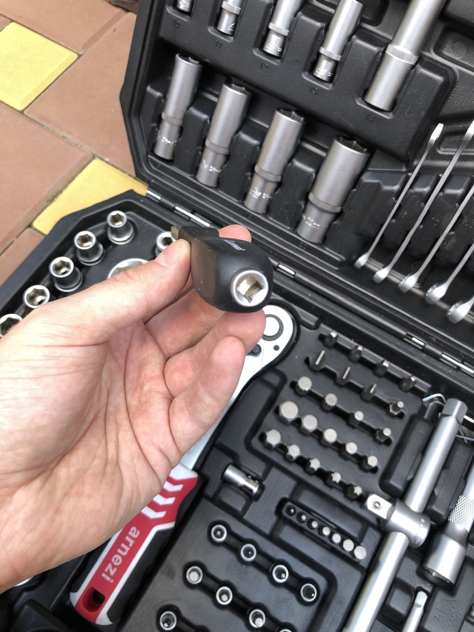 Один из лучших подарков! Набор инструментов ARNEZI R0900130. — Lexus CT 200h, 1,8 л, 2011 года ...