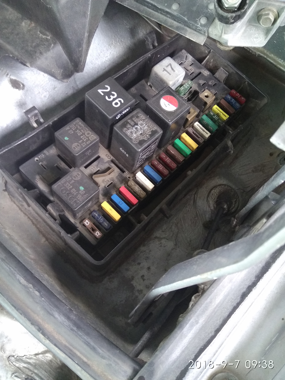 Ребзя. Тачка глохнет — Audi 100 (C3), 2 л, 1986 года | поломка | DRIVE2