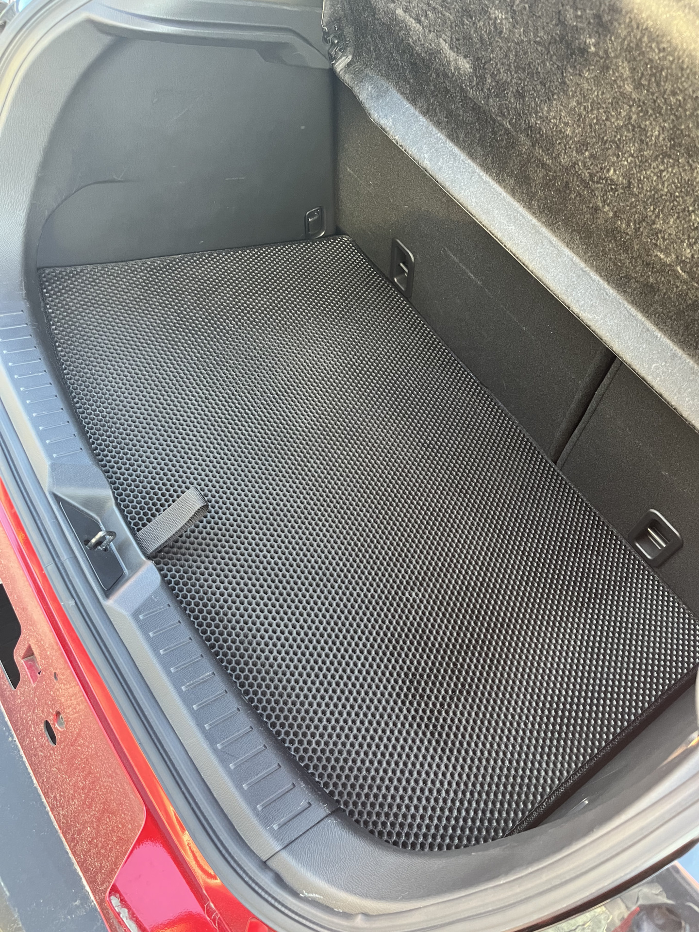 Конец первого то, ковры, регистрация ) — Mazda CX-3, 2 л, 2018 года ...