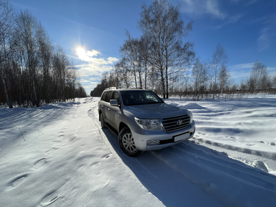 Ремонт порога — Toyota Land Cruiser 200, 4,5 л, 2008 года | визит на ...