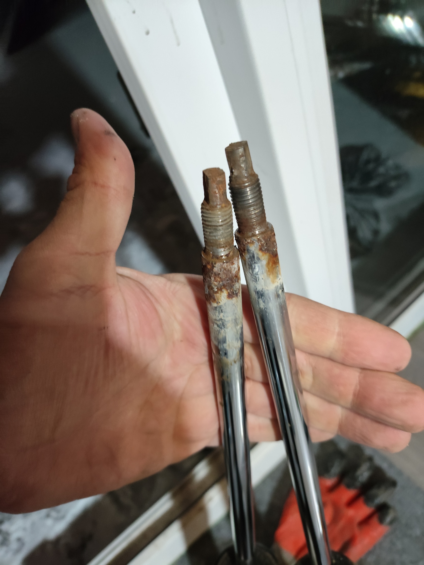 Замена задних амортизаторов и подпружинников — Lada Vesta (NG), 1,6 л ...