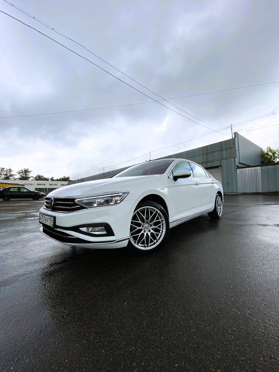 Aez Crest R18 Et40 Michelin R18 225 45 95y Pilot Sport 5 — Volkswagen