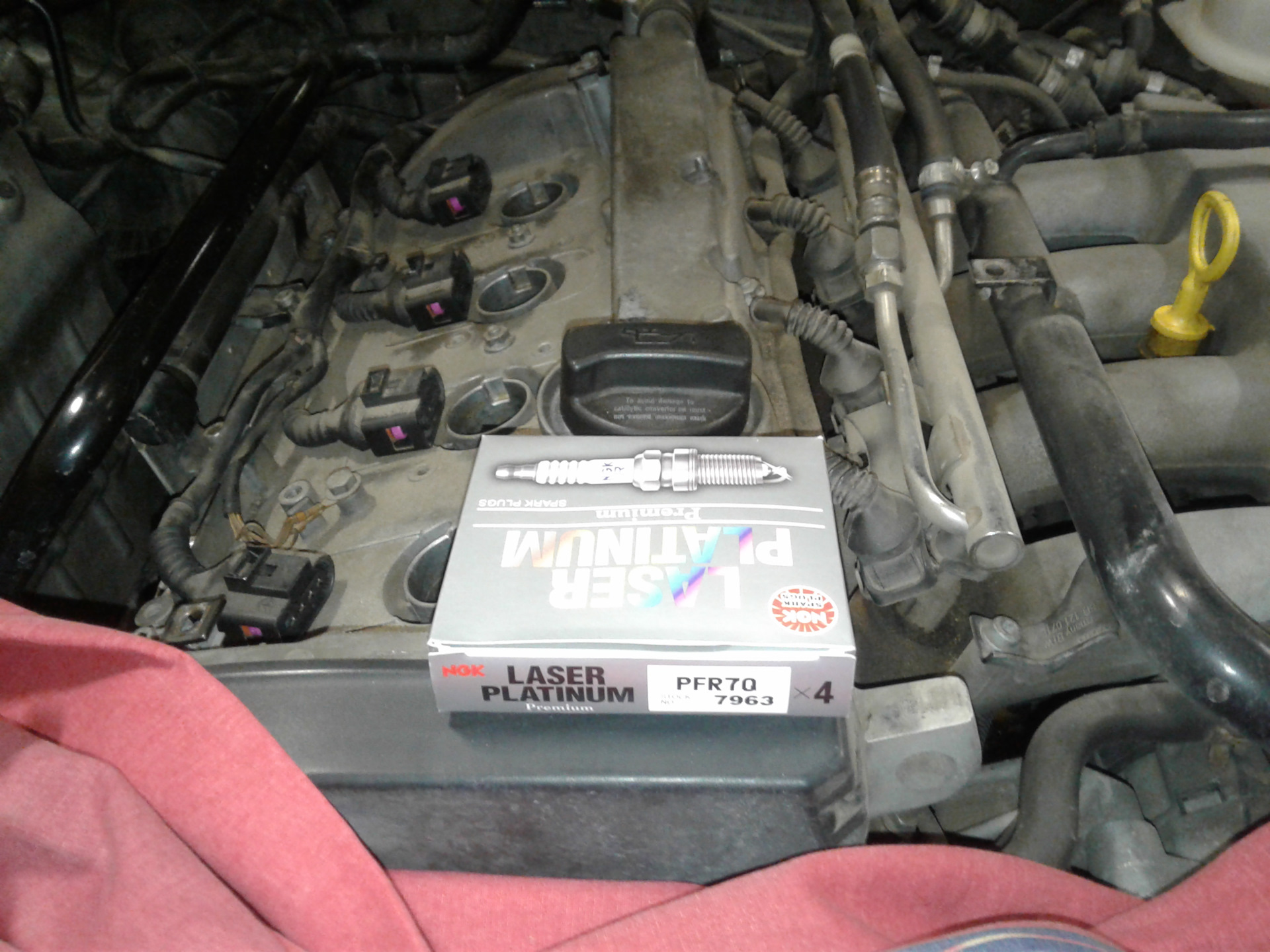 NGK PFR7Q — Volkswagen Passat B5, 1,8 л, 2002 года | своими руками | DRIVE2