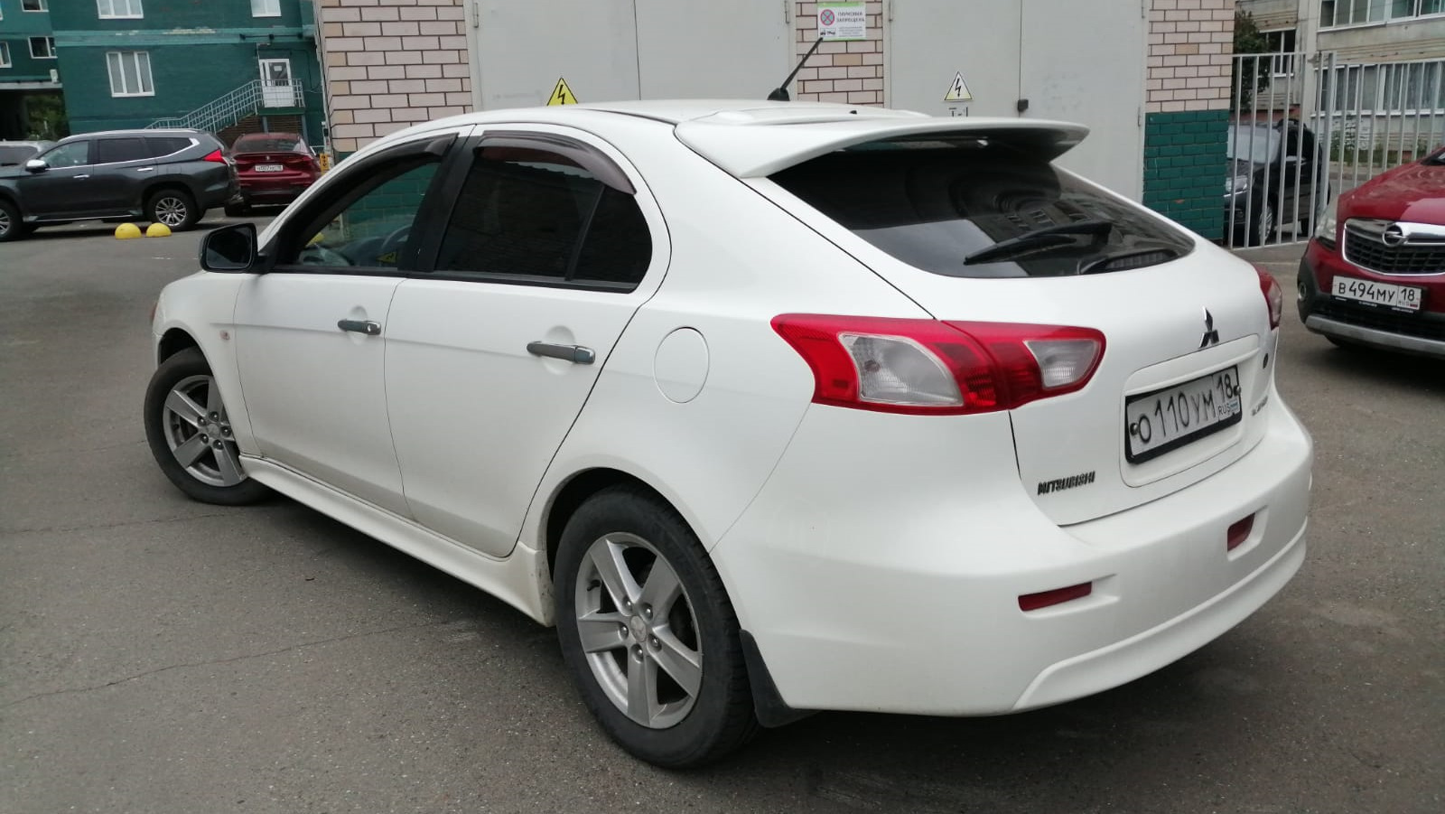 Mitsubishi Lancer Sportback 1.8 бензиновый 2008 | 1.8 MT на DRIVE2