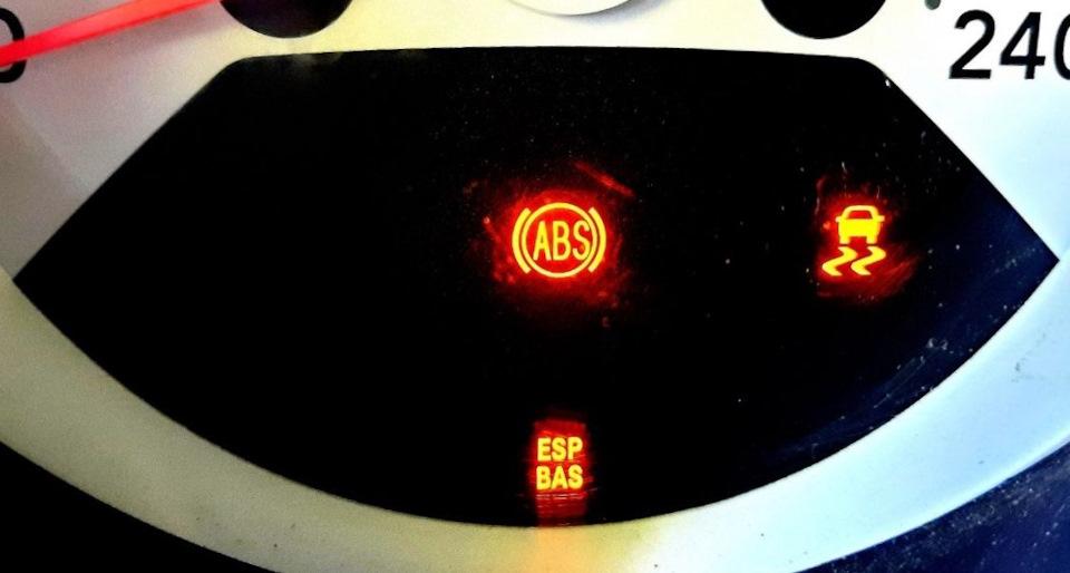 Ошибки ABS, часть 2. Замена переднего датчика ABS. — Dodge Caliber, 1,8 ...